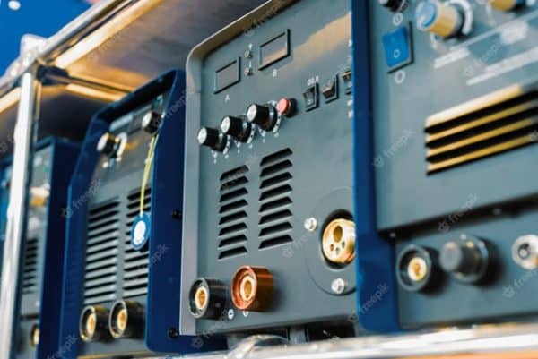 Pengertian Inverter, Komponen dan Prinsip Kerja - Delta Mitra Solusindo